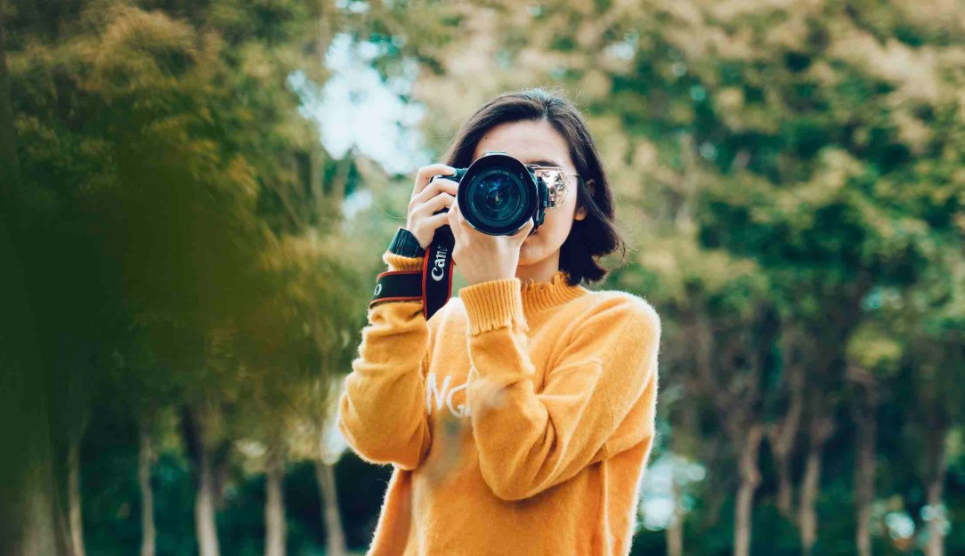 9 Mẹo Chống Rung Khi Chụp Ảnh Cầm Tay Dành Cho DSLR & Mirrorless