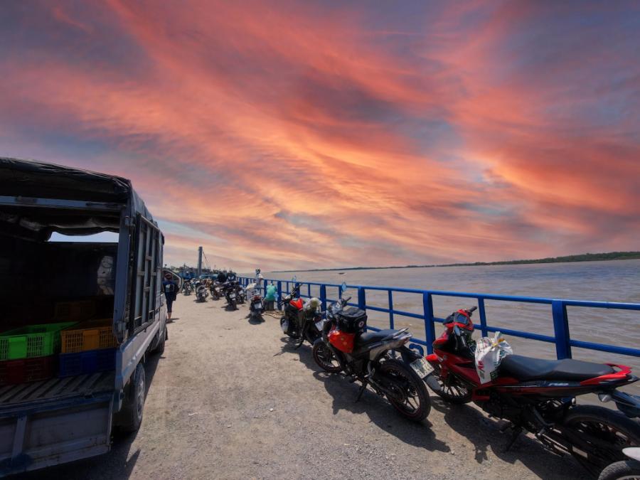 Tính Năng Sky Replacement Thay Đổi Màu Trời Trên Photoshop: Công Cụ Chỉnh Ảnh Đột Phá Cho Dân Thiết